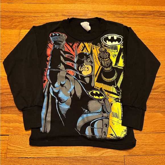 DC Comics | Shirts & Tops | Vintage 9s Batman Returns Tshirt Long ...